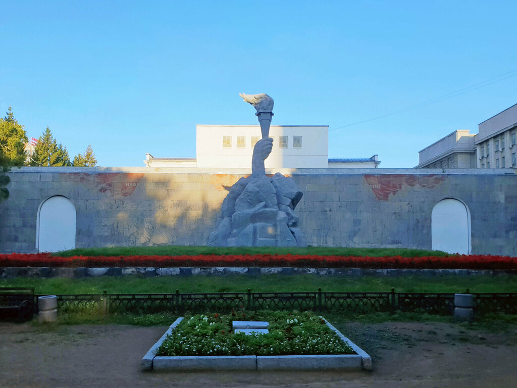 Anıt, heykel Мемориальное панно погибшим в Гражданской войне, Novosibirsk, foto