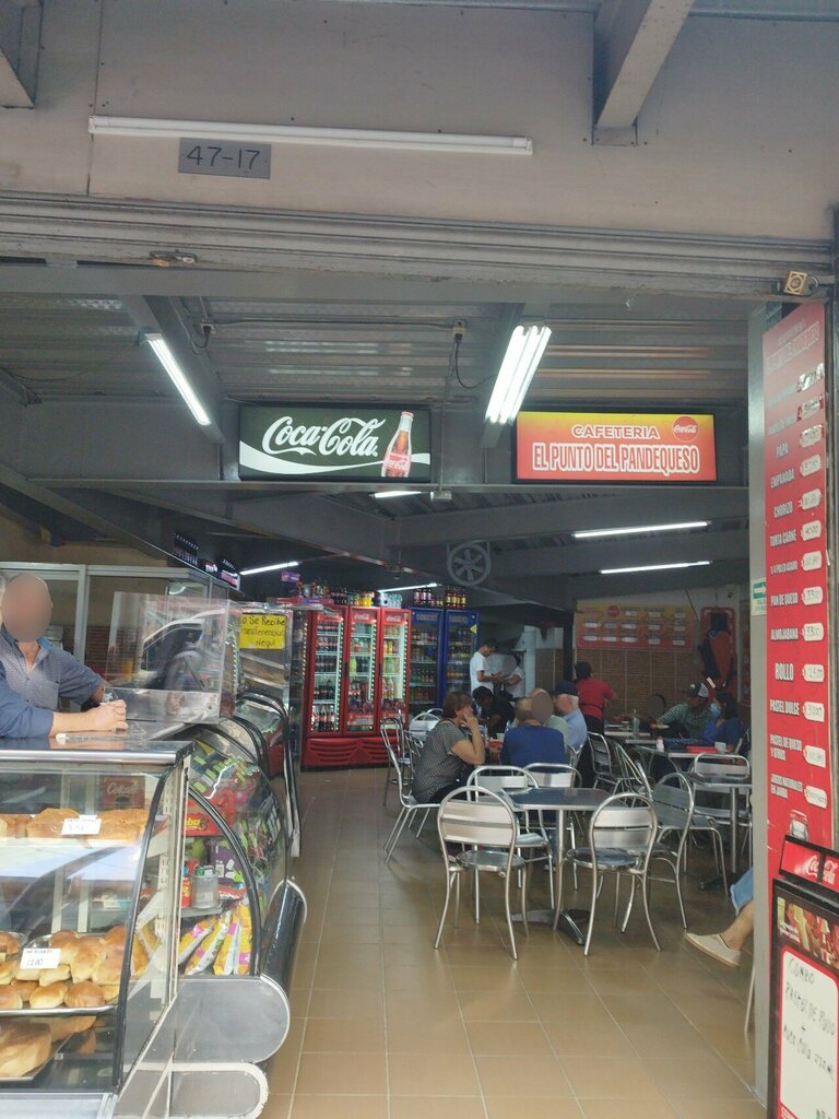 Restoran Cafeteria El Punto Del Pandequeso, Medellin, foto