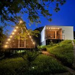 X shale (ulitsa Bratyev Lazba No:22), otel  New Athos'tan