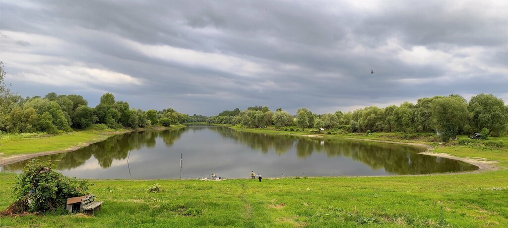 Avcılar ve balıkçılar Славянский пруд, Belgorodskaya oblastı, foto