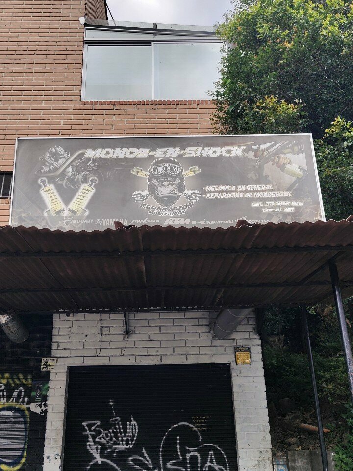 Motosiklet tamiri Monos EN shock, Medellin, foto