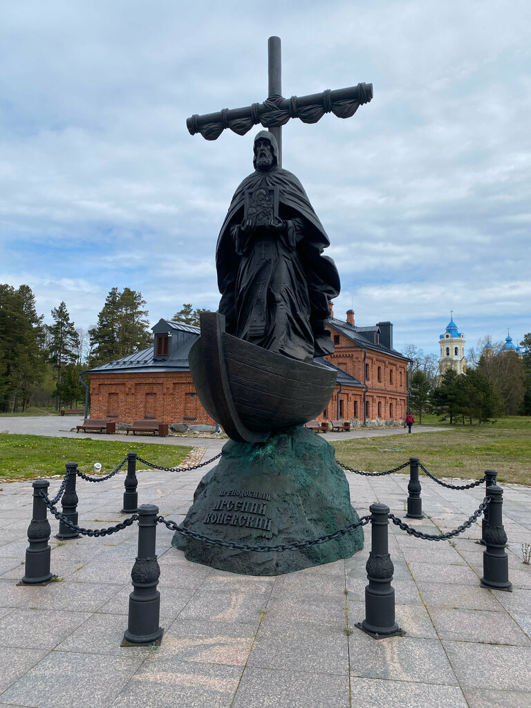 Manastır Tserkov Ikony Bozhiyey Materi Konevskaya V Konevskom skitu Konevskogo monastyrya, Saint‑Petersburg ve Leningradskaya oblastı, foto