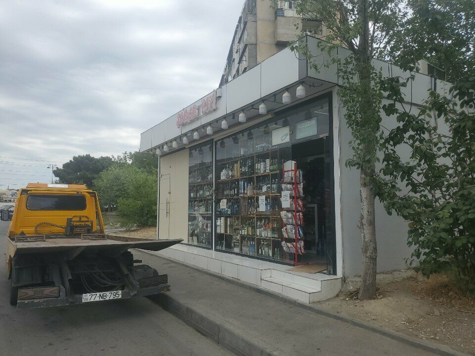 Alkollü içecekler Şərab Evi, Bakü, foto