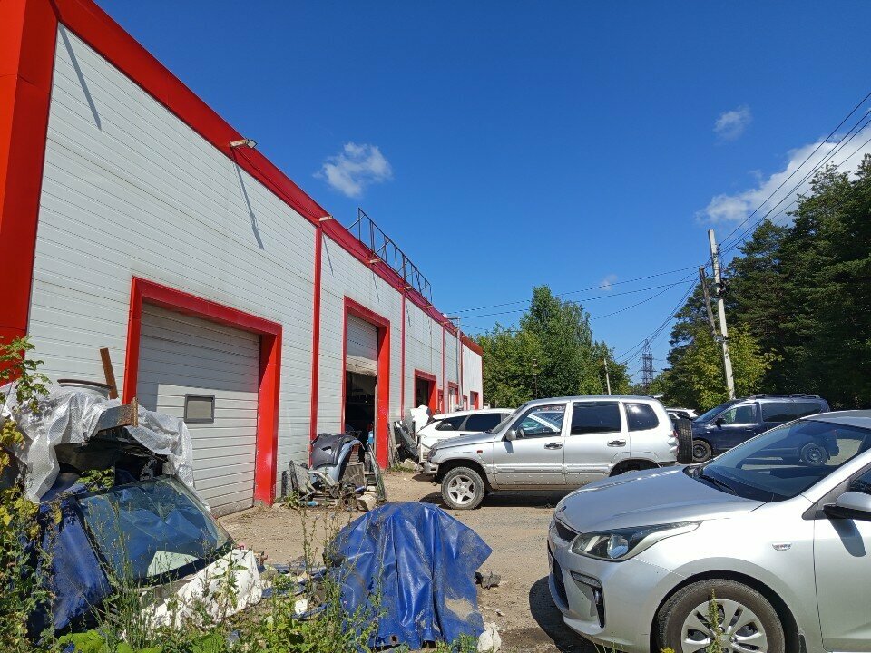 Otomobil servisi Rayt Car, Perm, foto