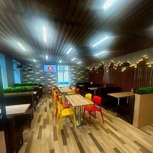 Zhar Picca (Proletarskaya ulitsa No:70), fast food  Rossoş'tan