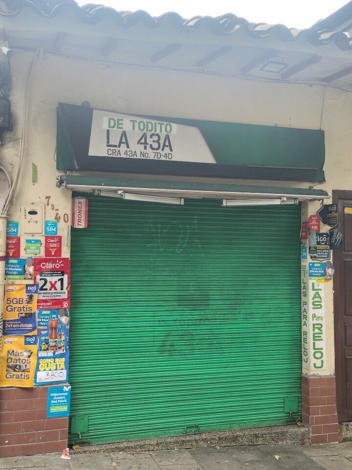 Pasta, şekerleme ve tatlı Miscelanea La 43 A, Medellin, foto