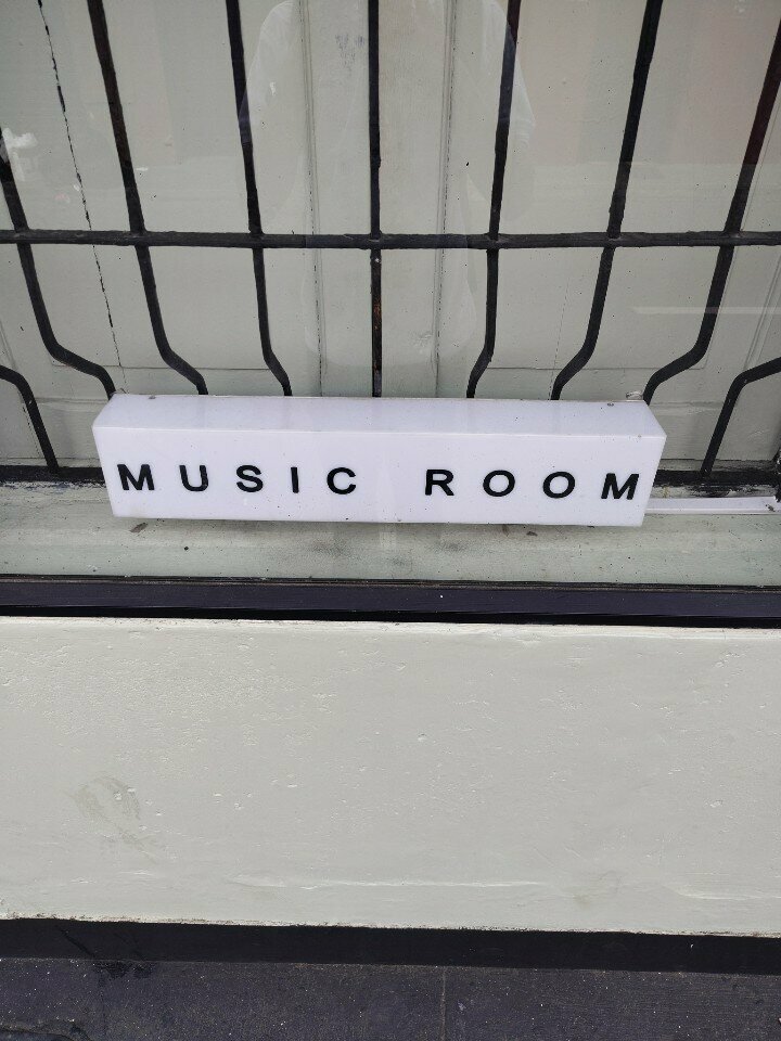 Müzik okulları ve konservatuarlar Loffi Analog Music Room, Medellin, foto