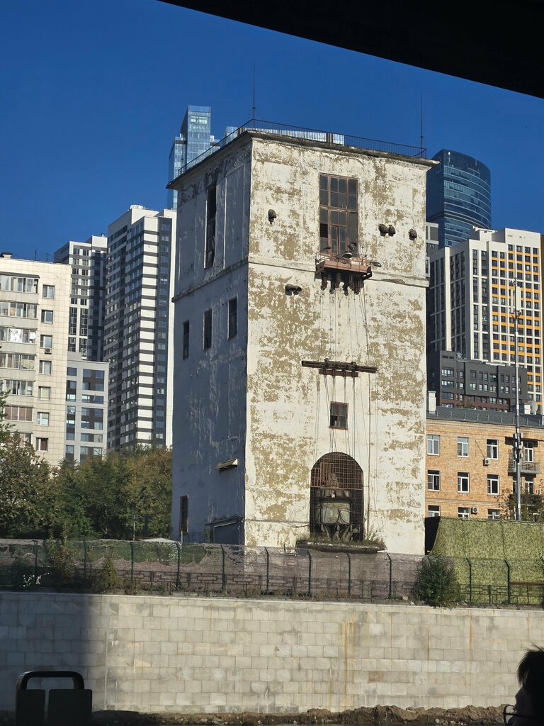 Mühendislik altyapısı Водонапорно-смотровая башня, Moskova, foto