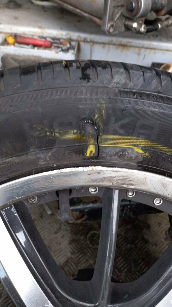 Oto lastik tamiri Ремшин, Saint‑Petersburg, foto