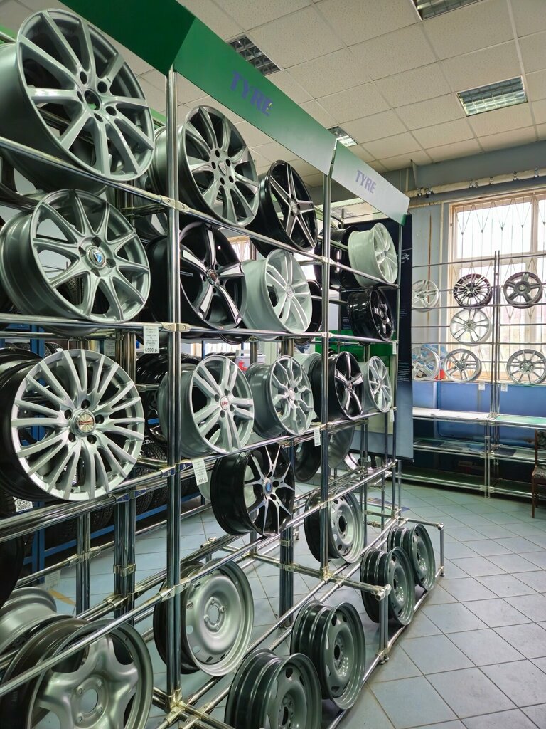 Jant ve lastikçiler Kaskad, Orel, foto