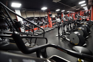 Adrenalin (Chygunachnaja Street No:138, Minsk), fitness kulüpleri  Minsk'ten