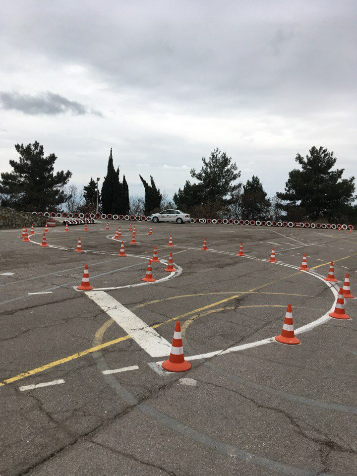 Sürücü kursları Alexautoschool, Yalta, foto