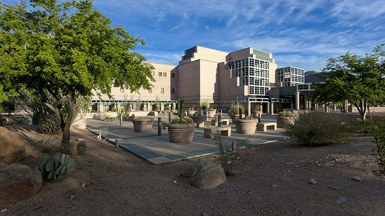 Tıp merkezleri ve klinikler Mayo Clinic Building Sct-1, Scottsdale, foto