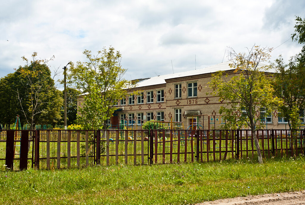 Ortaokul Хороменская средняя общеобразовательная школа, Brianskaya oblastı, foto