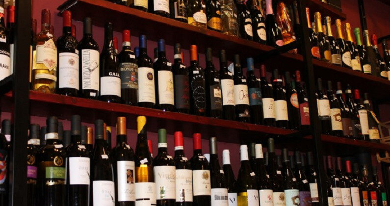 Şarap ve içki toptan satışları Enoteca diVino inVino, Gallarate, foto