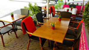 Restaurant Aruna Cuisine (Kraanpoort No:2), restoran  Roermond'dan