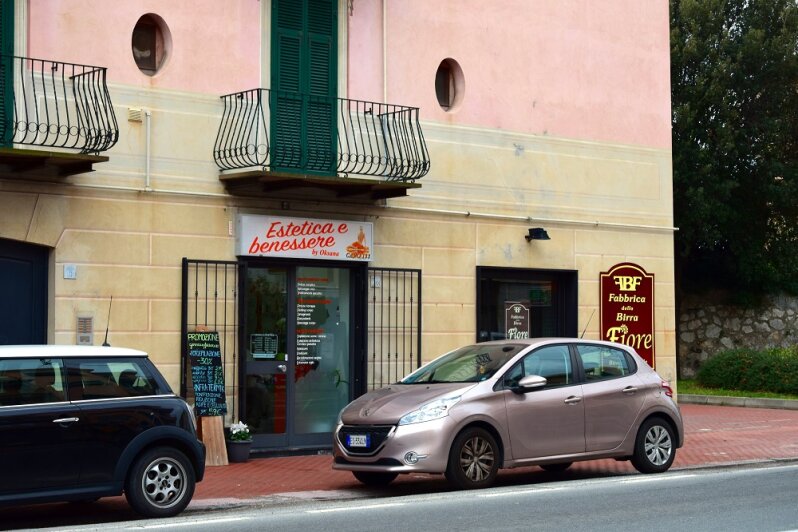Güzellik salonu Capo 133 Estetica, Ligurya, foto