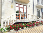 Avgust (Tikhiy pereulok No:9, selo Kabardinka), otel  Krasnodarski krayından