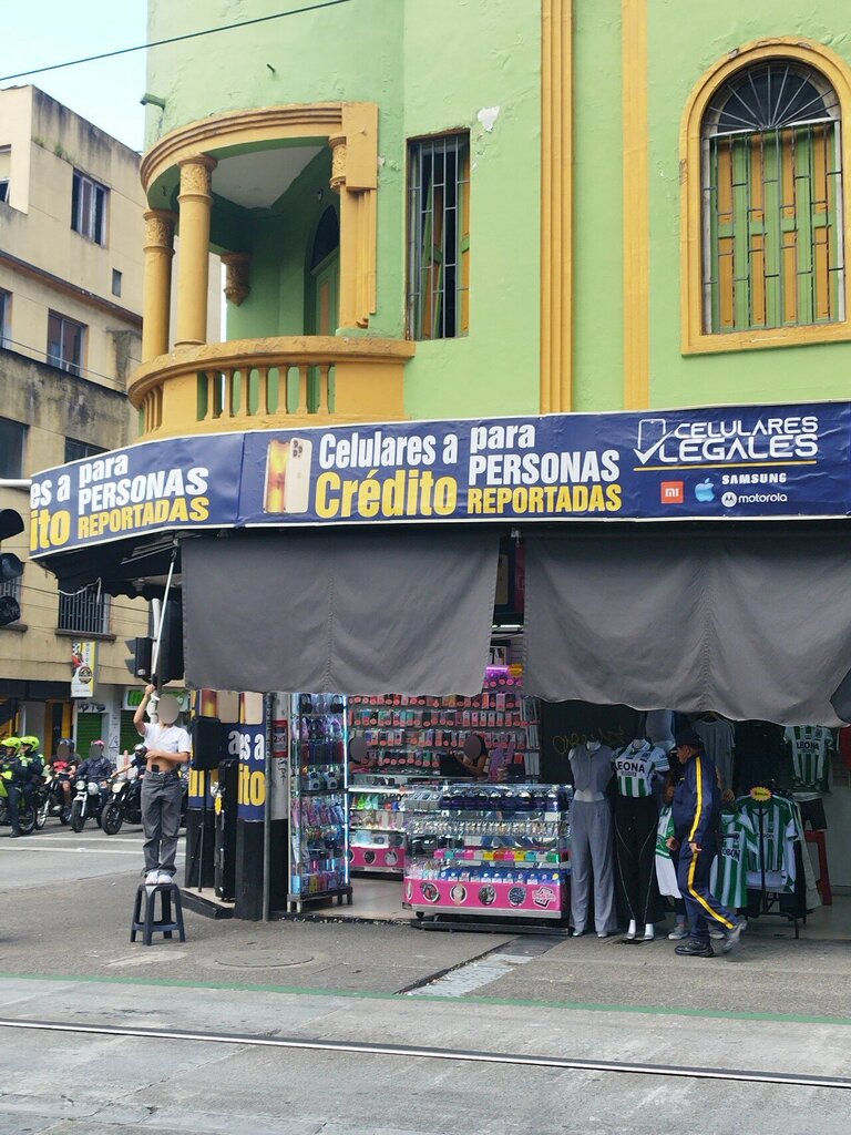 Mikrofinans Celulares on Credit, Medellin, foto