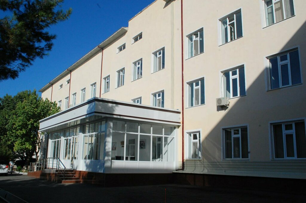 Tıp merkezleri ve klinikler Maternity Complex, Cizzak, foto