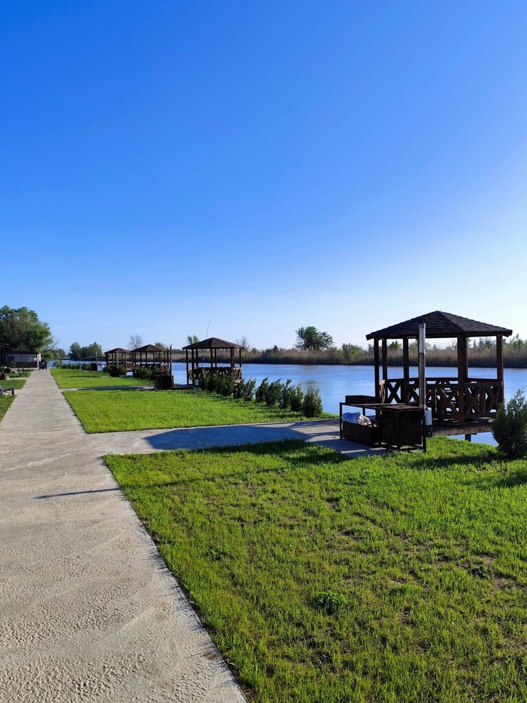 Resort oteller, tesisler Kaspiiskie raskaty, Astrahanskaya oblastı, foto