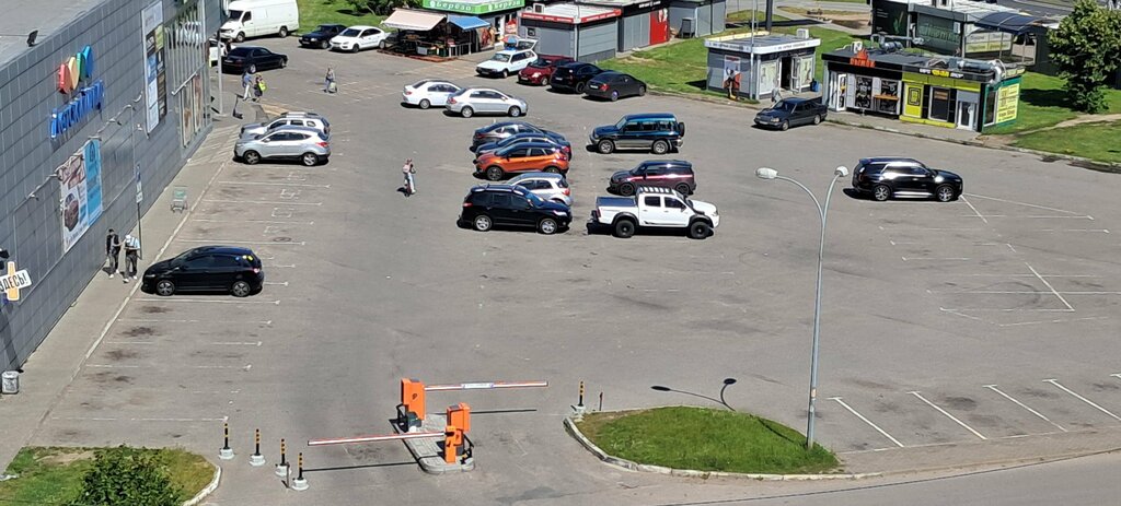 Otoparklar Parking lot, Kaliningrad, foto