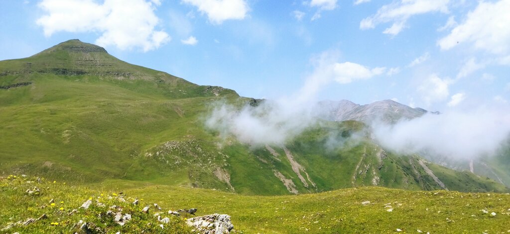 Dağ zirvesi Çartulbak Zirvesi, Dağıstan, foto