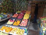 Meyve terevez (Eydar Aghaev Street No:93), toptan sebze ve meyve satışı  Bakü'den