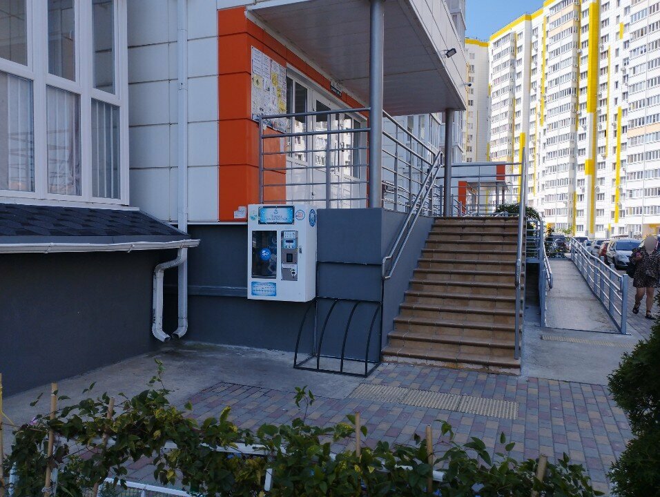 Su satışı Третий кран, Anapa, foto