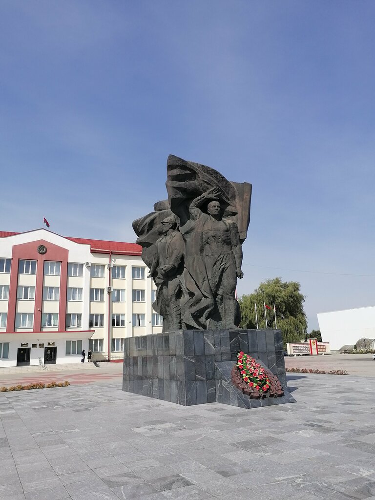 Ortaokul Otdel Obrazovaniya Oktyabrskogo Rayispolkoma, Gomelskaya oblastı, foto
