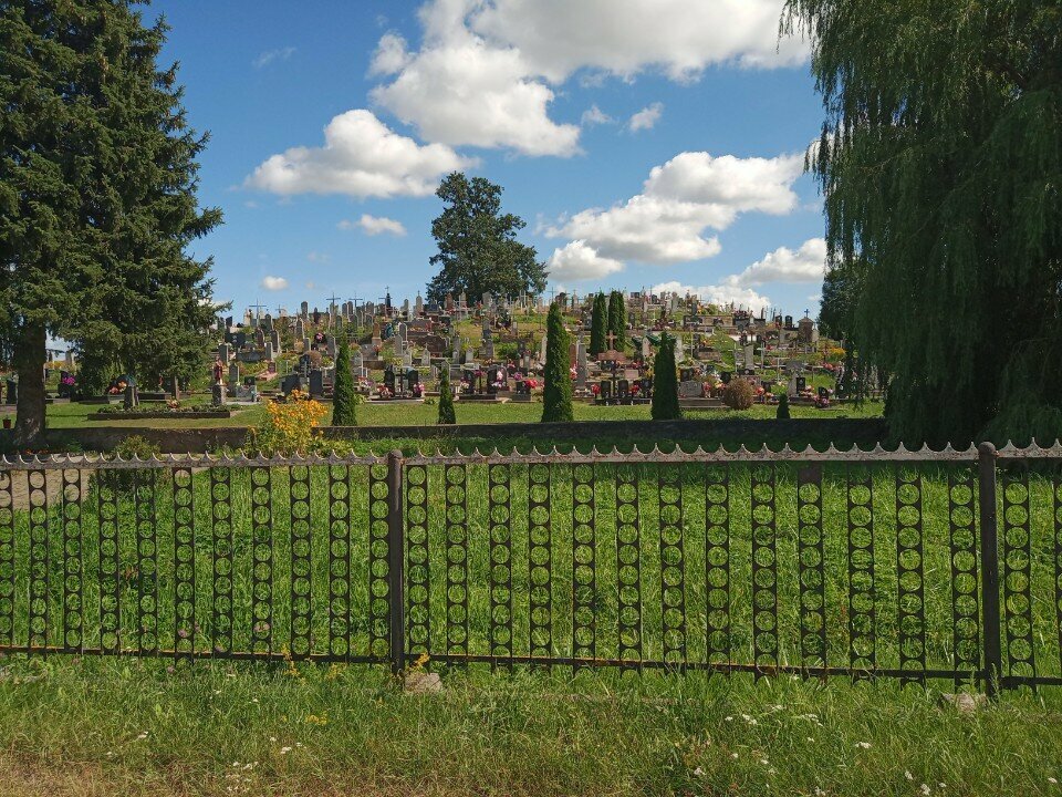 Mezarlıklar Lapienkawskija mogilki, Grodno, foto