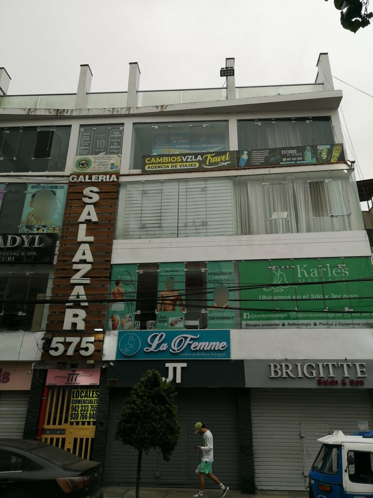 Alışveriş merkezleri Galeria Salazar, Lima, foto
