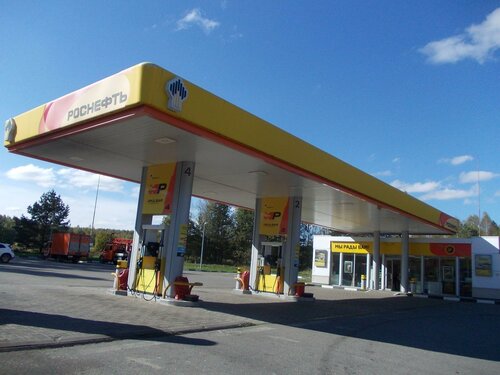 Benzin istasyonu Роснефть, Kalujskaya oblastı, foto