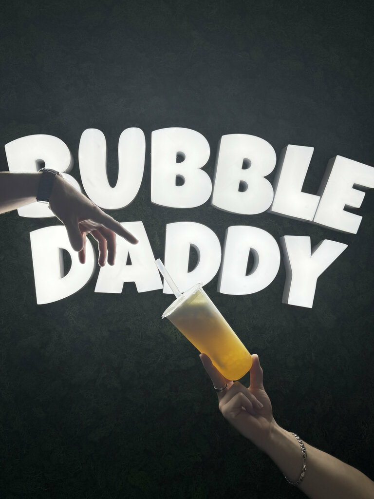 Kahve dükkanları Bubble Daddy, Konakovo, foto