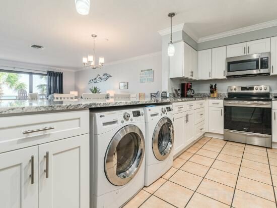 Otel Gulf Views and Spacious Patio - Charming Coastal Haven, Destin, foto