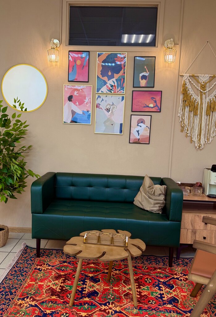 Güzellik salonu Студия Sera Aleksanyan, Saint‑Petersburg, foto