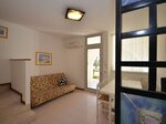Bright modern villa with garden by Beahost Rentals (2 Via Croce del Sud), otel  İtalya'dan