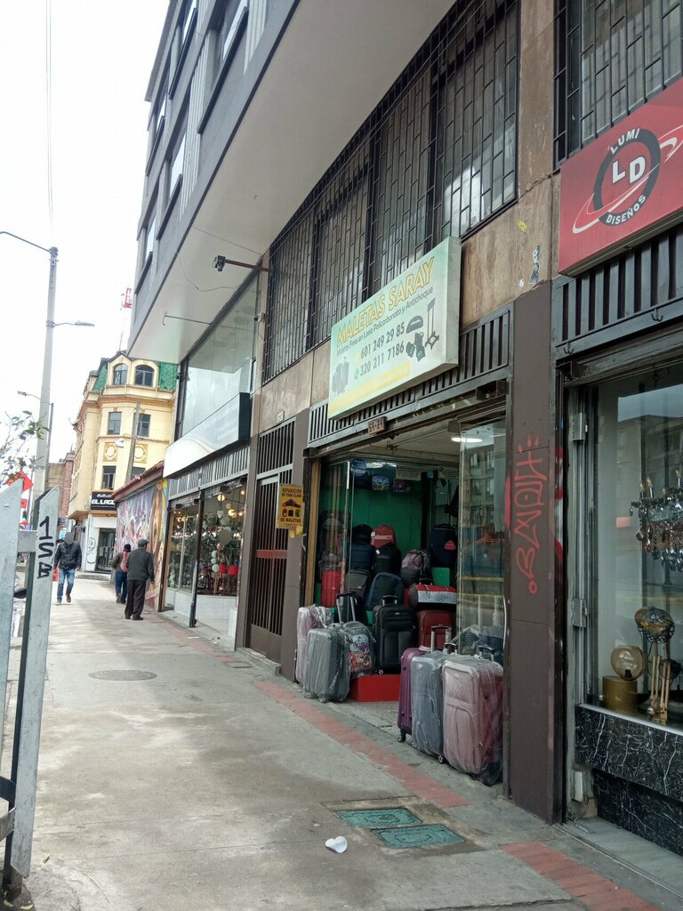 Kürk ve deri giyim mağazaları Maletas Saray, Bogota, foto