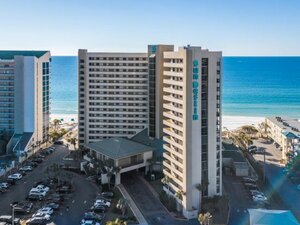 Breathtaking Gulf Views and Resort Amenities - Charming Beachfront Retreat (Florida, Okaloosa County, Destin), otel  Destin'den