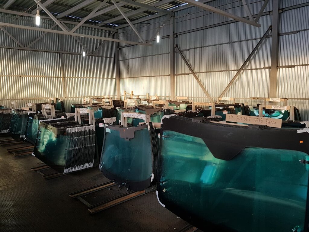 Otomobil camları Lobovoe steklo Bor, Bor, foto