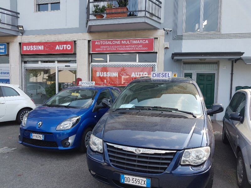 i̇kinci el araç Bussini Auto, Lombardiya, foto