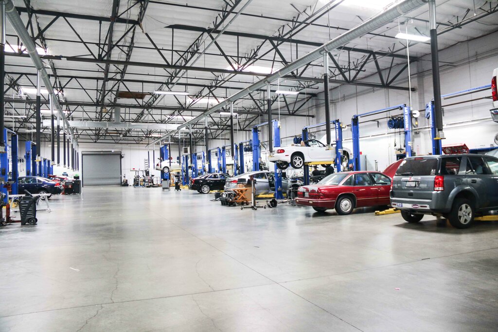 Otomobil satış galerileri Team Cadillac Service Center, Vallejo, foto