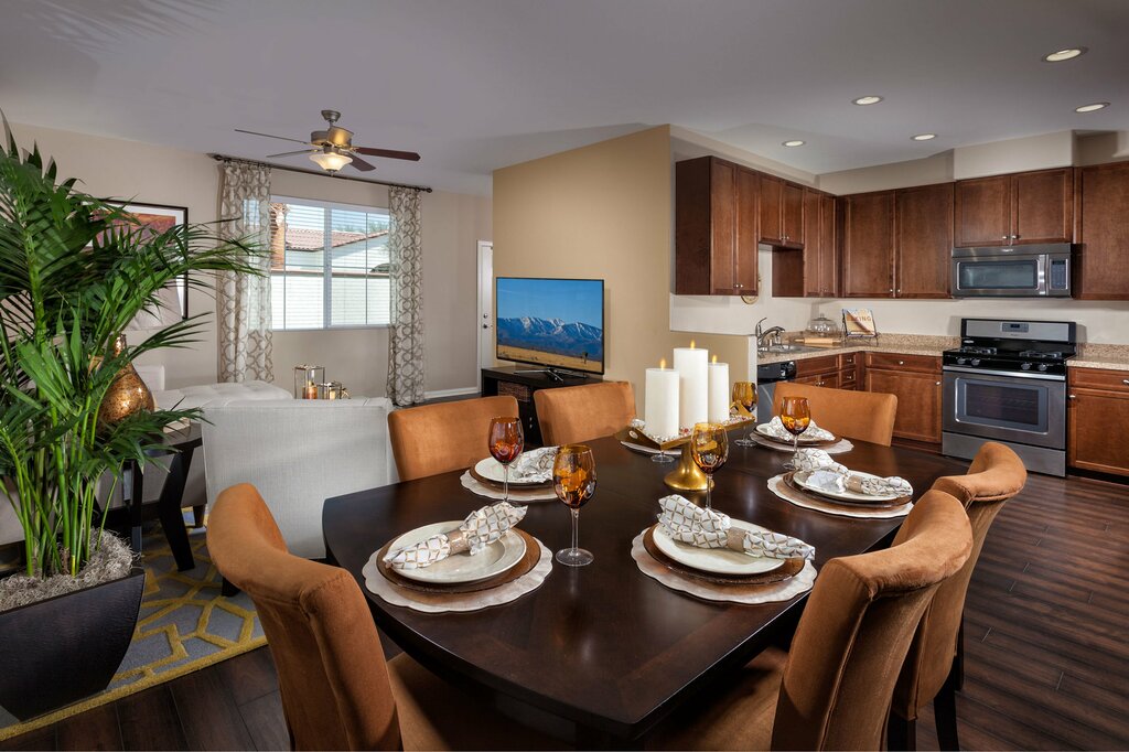 Emlak ofisi The Enclave at Homecoming Terra Vista, Rancho Cucamonga, foto