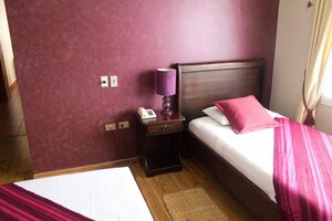 Morenica del Rosario (Azuay, Cuenca), otel  Cuenca'dan