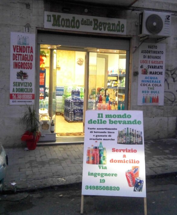 Alkolsüz içecekler Il Mondo delle Bevande a Domicilio, Katanya, foto
