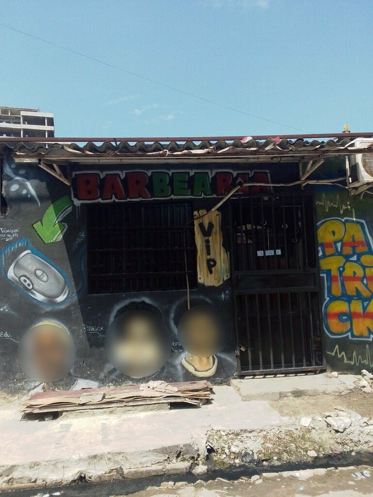 Berberler Barbearia, Loanda, foto