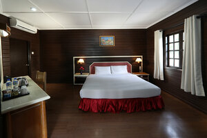 Perhentian Island Resort (Terengganu, ostrov Yu-Besar), otel