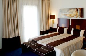 Hotel Moliceiro (Aveiro, Rua João Mendonça), otel  Aveiro'dan