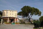 Hotel Puntabella (Liguria, Provincia di Savona, Via Genova, 149), otel  Ligurya'dan