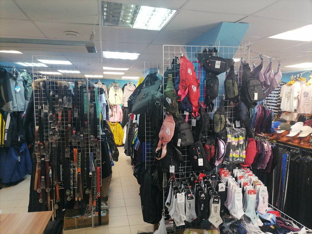 Giyim mağazası Смешные цены, Murmansk, foto